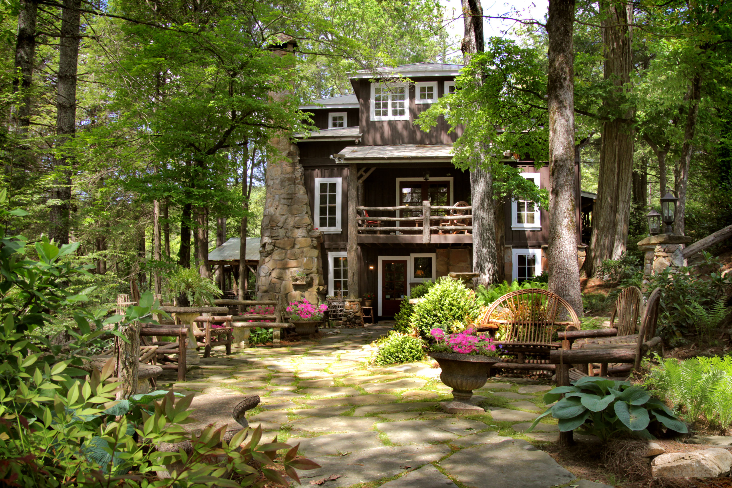 Lake Rabun Hotel – Visit Sky Valley